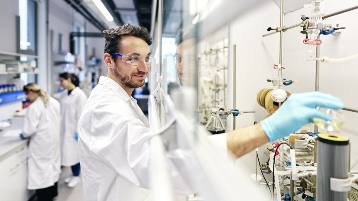 Joint Lab for Polymers Jena-Bayreuth introduces itself in a new video